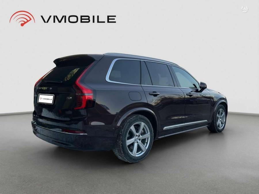 Black Volvo XC90 2025 in Riga, with an engine capacity of 1.97 L and mileage of 10 thousand km for 71990 €, photo 2 on AUTOMOTO.COM.LV