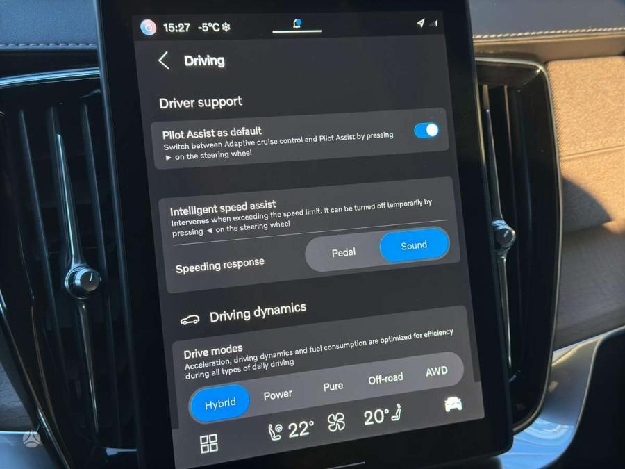 Black Volvo XC90 2025 in Riga, with an engine capacity of 1.97 L and mileage of 10 thousand km for 71990 €, photo 18 on AUTOMOTO.COM.LV