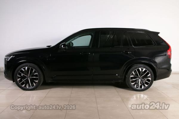 Black Volvo XC90 2025 in Tallinn, with an engine capacity of 2.00 L and mileage of 10 thousand km for 77990 €, photo 3 on AUTOMOTO.COM.LV