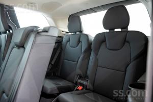 Black Volvo XC90 2025 in Riga, with an engine capacity of 2.00 L and mileage of 3 thousand km for 69990 €, photo 10 on AUTOMOTO.COM.LV