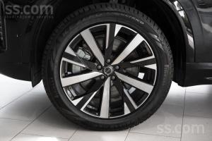 Black Volvo XC90 2025 in Riga, with an engine capacity of 2.00 L and mileage of 3 thousand km for 69990 €, photo 14 on AUTOMOTO.COM.LV