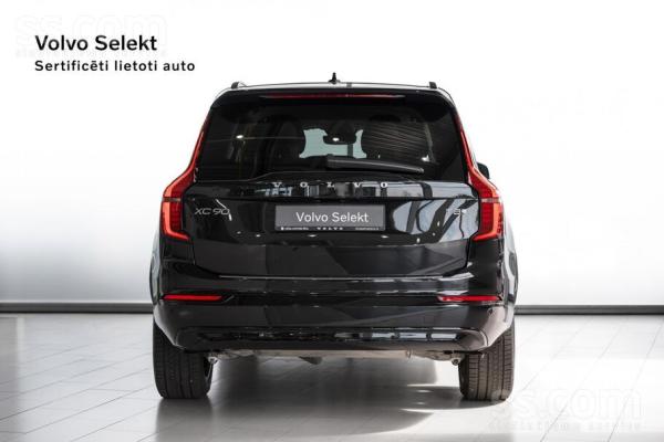 Melns Volvo XC90 2025 Rīga, ar dzinēja tilpumu 2.00 L un nobraukumu 3 tūkst. km par 69990 €, foto 4 vietnē AUTOMOTO.COM.LV