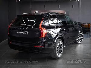 Melns Volvo XC90 2025 Tallina, ar dzinēja tilpumu 2.00 L un nobraukumu 31 tūkst. km par 69900 €, foto 3 vietnē AUTOMOTO.COM.LV