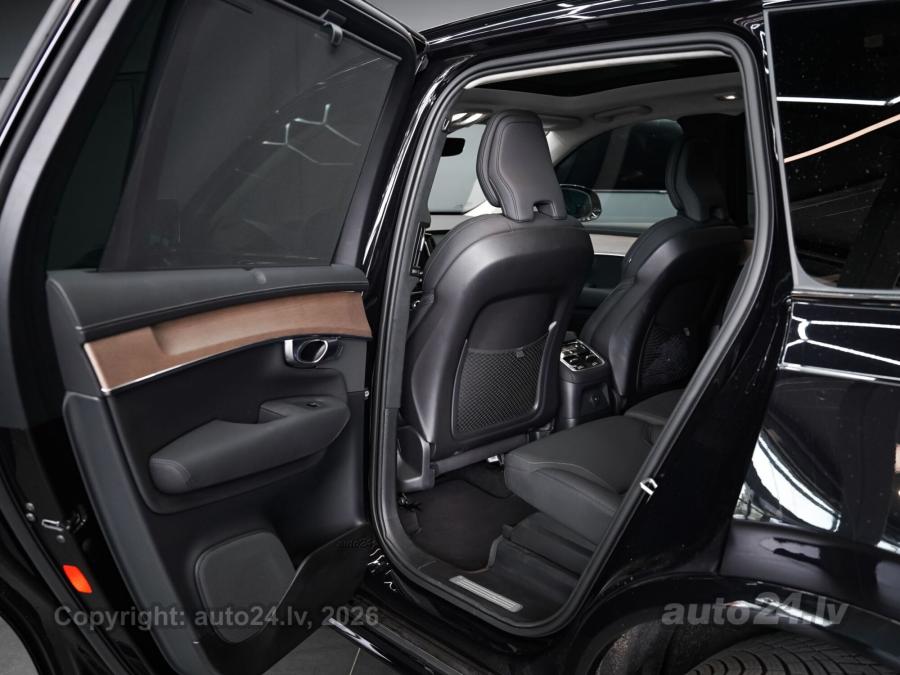 Melns Volvo XC90 2025 Tallina, ar dzinēja tilpumu 2.00 L un nobraukumu 31 tūkst. km par 69900 €, foto 9 vietnē AUTOMOTO.COM.LV