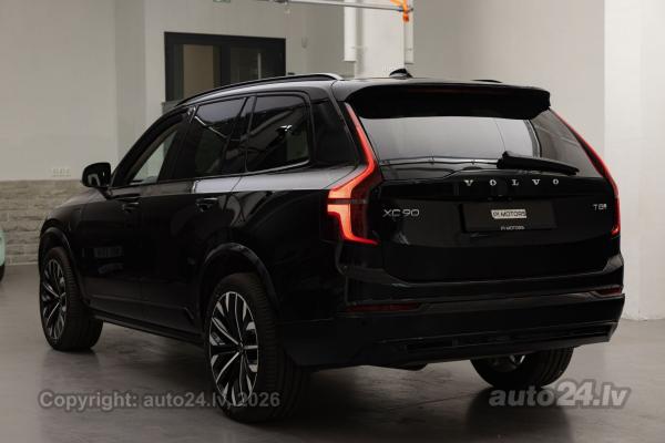 Melns Volvo XC90 2025 Tallina, ar dzinēja tilpumu 0.00 L un nobraukumu 6 tūkst. km par 73900 €, foto 4 vietnē AUTOMOTO.COM.LV
