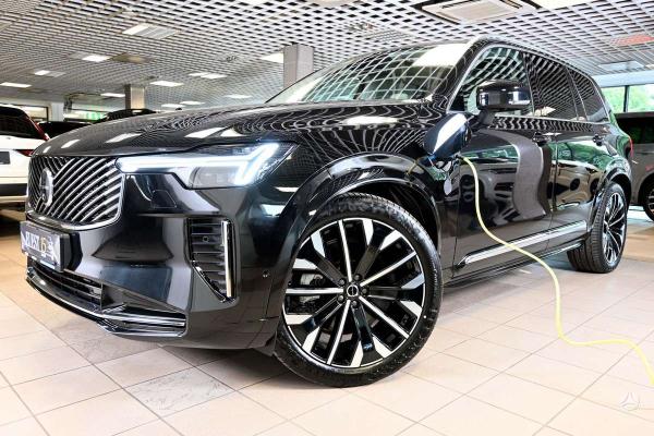 Melns Volvo XC90 2025 Tallina, ar dzinēja tilpumu 0.00 L un nobraukumu 22 tūkst. km par 77990 €, foto 4 vietnē AUTOMOTO.COM.LV