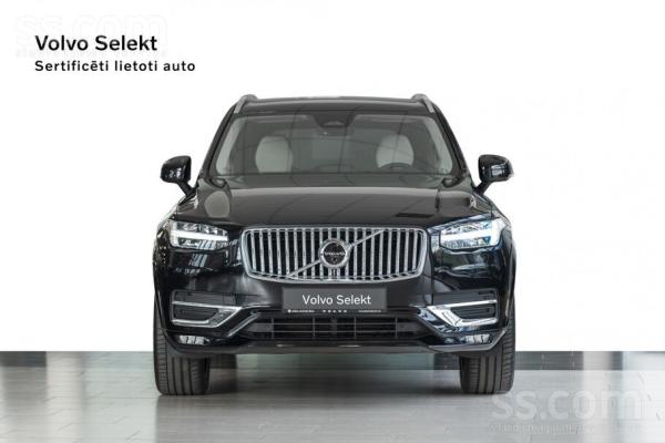 Black Volvo XC90 2025 in Riga, with an engine capacity of 2.00 L and mileage of 38 thousand km for 54000 €, photo 4 on AUTOMOTO.COM.LV