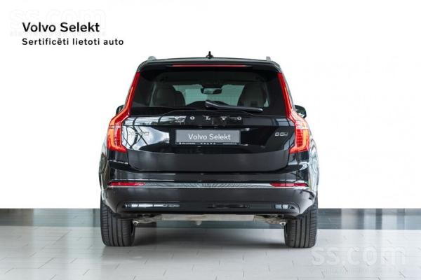 Black Volvo XC90 2025 in Riga, with an engine capacity of 2.00 L and mileage of 38 thousand km for 54000 €, photo 5 on AUTOMOTO.COM.LV