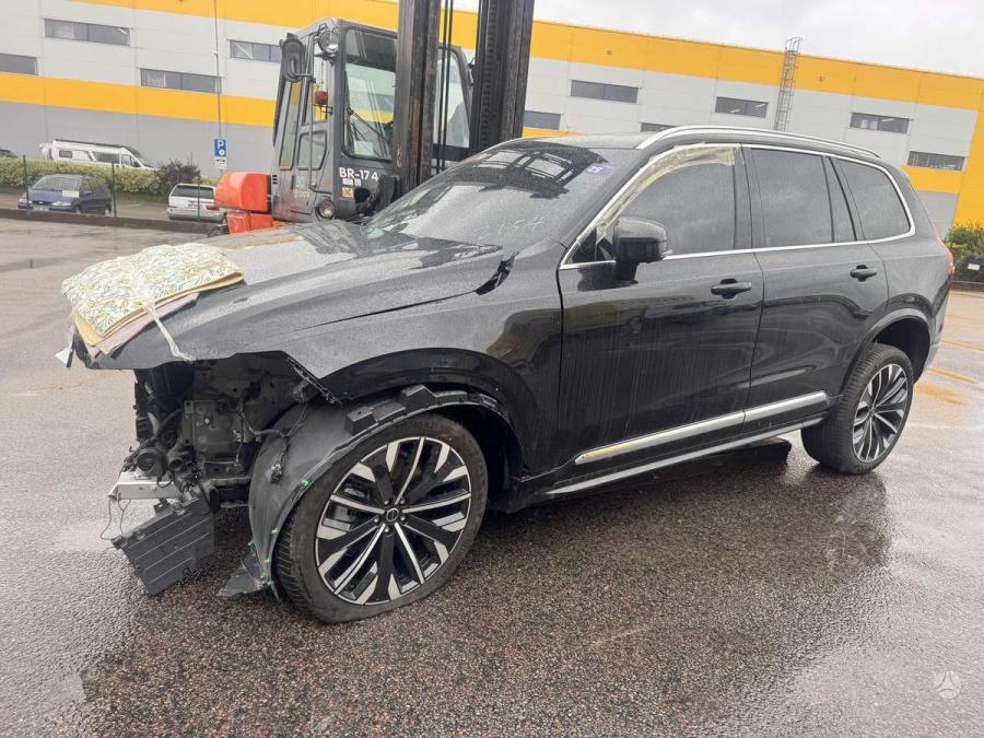 Черный Вольво ХС90 2025 в Вильнюс, объемом двигателя 1.97 л и пробегом 2 тыс. км за 19800 €, фото 5 на AUTOMOTO.COM.LV