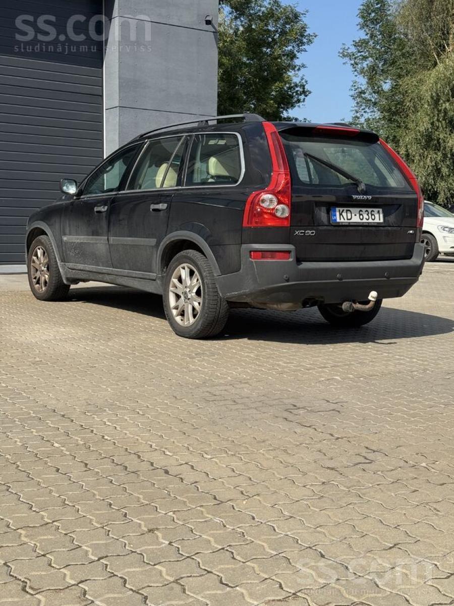 Black Volvo XC90 2026 in Riga, with an engine capacity of 2.40 L and mileage of 428 thousand km for 820 €, photo 7 on AUTOMOTO.COM.LV