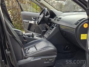 Melns Volvo XC90 2005 Rīga, ar dzinēja tilpumu 2.40 L un nobraukumu 0 tūkst. km par 2900 €, foto 6 vietnē AUTOMOTO.COM.LV