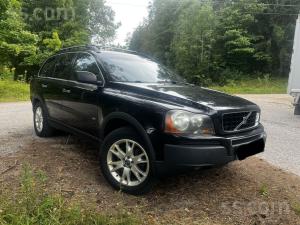 Melns Volvo XC90 2003 Valmiera, ar dzinēja tilpumu 2.40 L un nobraukumu 335 tūkst. km par 1200 €, foto  vietnē AUTOMOTO.COM.LV