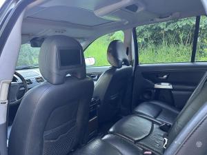 Black Volvo XC90 2004 in Klaipeda, with an engine capacity of 2.90 L and mileage of 207 thousand km for 1950 €, photo 7 on AUTOMOTO.COM.LV