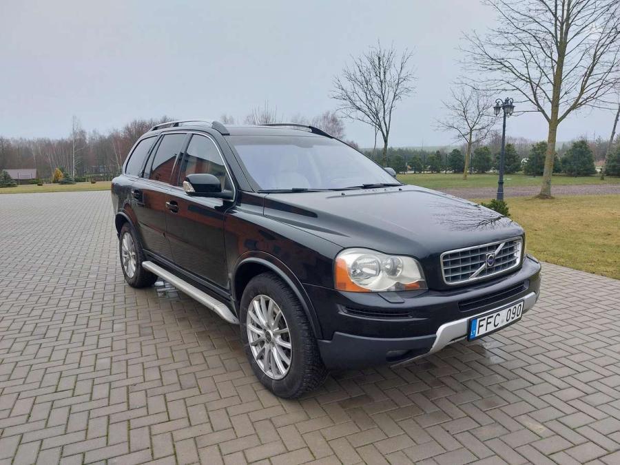 Melns Volvo XC90 2006 Marijampole, ar dzinēja tilpumu 2.40 L un nobraukumu 395 tūkst. km par 6500 €, foto 7 vietnē AUTOMOTO.COM.LV