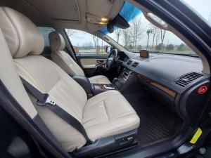 Melns Volvo XC90 2006 Marijampole, ar dzinēja tilpumu 2.40 L un nobraukumu 395 tūkst. km par 6500 €, foto 16 vietnē AUTOMOTO.COM.LV