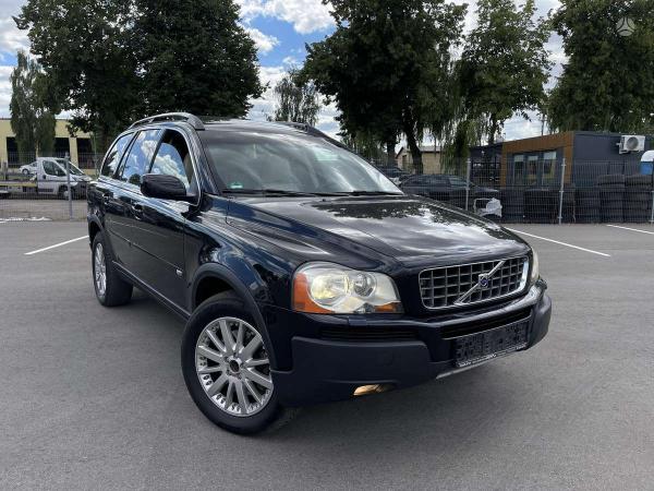 Black Volvo XC90 2006 in Marijampole, with an engine capacity of 2.40 L and mileage of 350 thousand km for 3999 €, photo 3 on AUTOMOTO.COM.LV