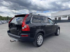Black Volvo XC90 2006 in Marijampole, with an engine capacity of 2.40 L and mileage of 350 thousand km for 3999 €, photo 5 on AUTOMOTO.COM.LV