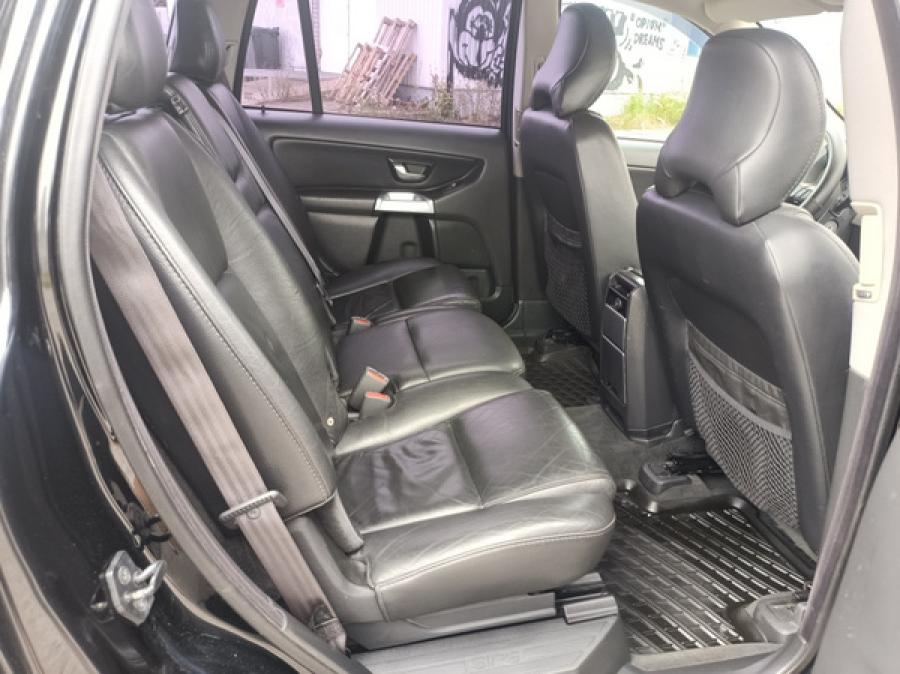 Melns Volvo XC90 2003 Tallina, ar dzinēja tilpumu 0.00 L un nobraukumu 378 tūkst. km par 3500 €, foto 6 vietnē AUTOMOTO.COM.LV