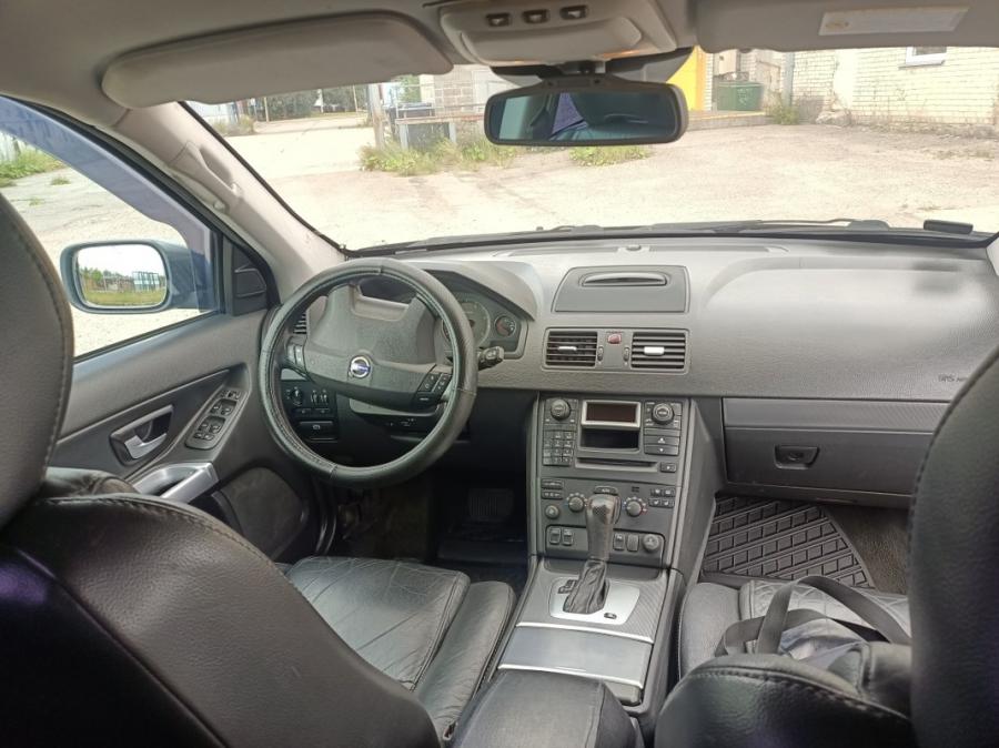 Melns Volvo XC90 2003 Tallina, ar dzinēja tilpumu 0.00 L un nobraukumu 378 tūkst. km par 3500 €, foto 16 vietnē AUTOMOTO.COM.LV