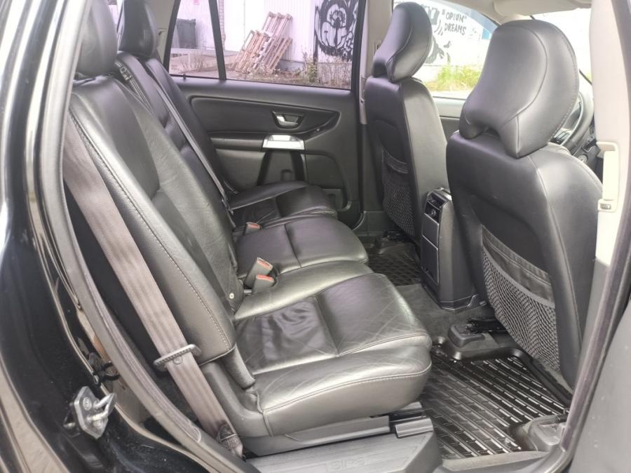 Melns Volvo XC90 2003 Tallina, ar dzinēja tilpumu 0.00 L un nobraukumu 378 tūkst. km par 3500 €, foto 17 vietnē AUTOMOTO.COM.LV
