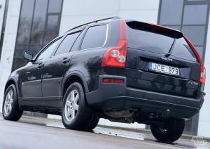 Black Volvo XC90 2005 in Kaunas, with an engine capacity of 2.40 L and mileage of 222 thousand km for 3899 €, photo 10 on AUTOMOTO.COM.LV