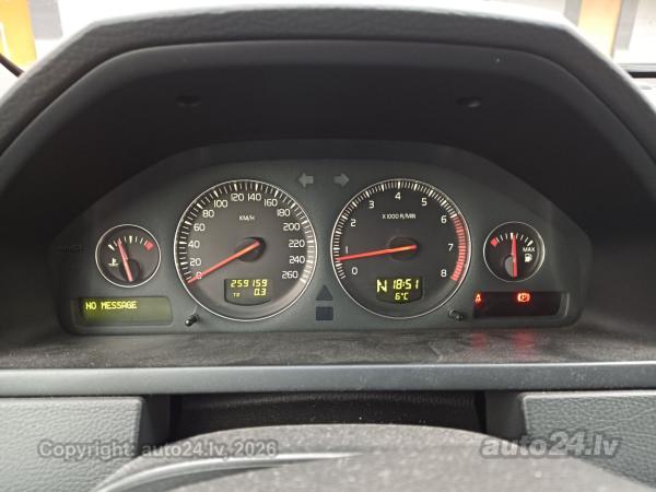 Черный Вольво ХС90 2005 в Таллин, объемом двигателя 2.90 л и пробегом 259 тыс. км за 6750 €, фото 9 на AUTOMOTO.COM.LV