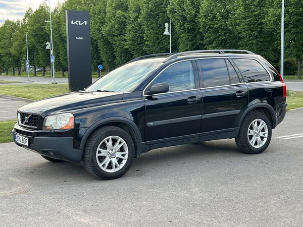 Melns Volvo XC90 2005 Narva, ar dzinēja tilpumu 2.40 L un nobraukumu 335 tūkst. km par 2999 €, foto 1 vietnē AUTOMOTO.COM.LV