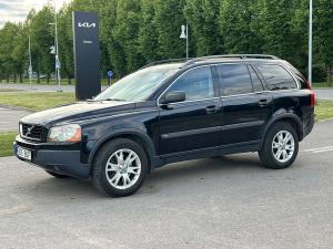 Black Volvo XC90 2005 in Narva, with an engine capacity of 2.40 L and mileage of 335 thousand km for 2999 €, photo  on AUTOMOTO.COM.LV
