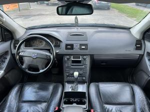 Melns Volvo XC90 2005 Narva, ar dzinēja tilpumu 2.40 L un nobraukumu 335 tūkst. km par 2999 €, foto 11 vietnē AUTOMOTO.COM.LV