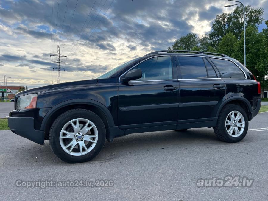 Melns Volvo XC90 2005 Narva, ar dzinēja tilpumu 2.40 L un nobraukumu 335 tūkst. km par 2999 €, foto 10 vietnē AUTOMOTO.COM.LV