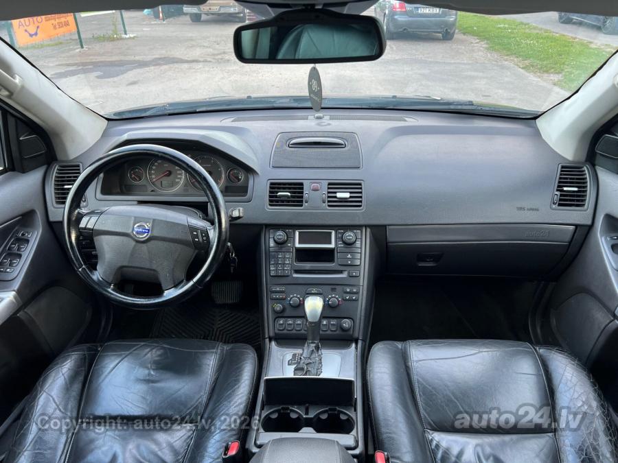 Melns Volvo XC90 2005 Narva, ar dzinēja tilpumu 2.40 L un nobraukumu 335 tūkst. km par 2999 €, foto 18 vietnē AUTOMOTO.COM.LV