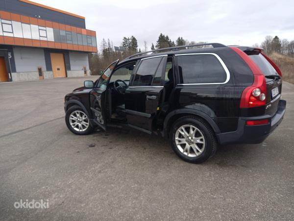 Black Volvo XC90 2005 in Tallinn, with an engine capacity of 2.90 L and mileage of 255 thousand km for 6750 €, photo 3 on AUTOMOTO.COM.LV