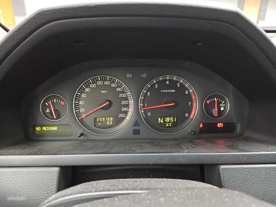 Черный Вольво ХС90 2005 в Таллин, объемом двигателя 2.90 л и пробегом 255 тыс. км за 6750 €, фото 12 на AUTOMOTO.COM.LV