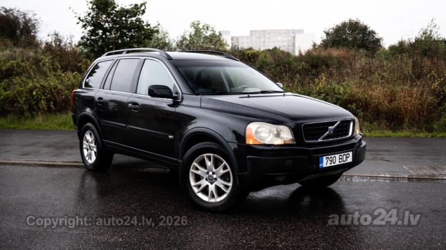 Black Volvo XC90 2005 in Tallinn, with an engine capacity of 2.40 L and mileage of 388 thousand km for 3990 €, photo 1 on AUTOMOTO.COM.LV
