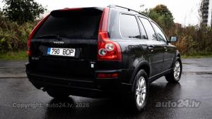 Black Volvo XC90 2005 in Tallinn, with an engine capacity of 2.40 L and mileage of 388 thousand km for 3990 €, photo 6 on AUTOMOTO.COM.LV