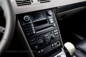 Black Volvo XC90 2005 in Tallinn, with an engine capacity of 2.40 L and mileage of 388 thousand km for 3990 €, photo 14 on AUTOMOTO.COM.LV