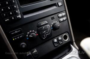 Black Volvo XC90 2005 in Tallinn, with an engine capacity of 2.40 L and mileage of 388 thousand km for 3990 €, photo 15 on AUTOMOTO.COM.LV