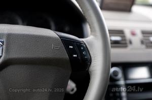 Black Volvo XC90 2005 in Tallinn, with an engine capacity of 2.40 L and mileage of 388 thousand km for 3990 €, photo 21 on AUTOMOTO.COM.LV