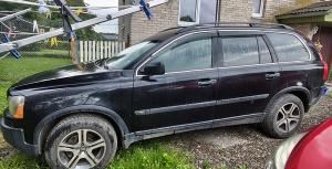 Black Volvo XC90 2005 in Rakvere, with an engine capacity of 0.00 L and mileage of 379 thousand km for 3500 €, photo 4 on AUTOMOTO.COM.LV