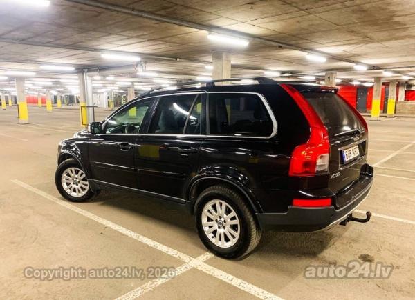 Black Volvo XC90 2006 in Tallinn, with an engine capacity of 2.40 L and mileage of 296 thousand km for 5500 €, photo 5 on AUTOMOTO.COM.LV