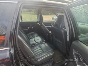 Black Volvo XC90 2006 in Voru, with an engine capacity of 2.40 L and mileage of 399 thousand km for 5000 €, photo 8 on AUTOMOTO.COM.LV