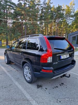 Melns Volvo XC90 2007 Tallina, ar dzinēja tilpumu 2.40 L un nobraukumu 430 tūkst. km par 6000 €, foto 3 vietnē AUTOMOTO.COM.LV