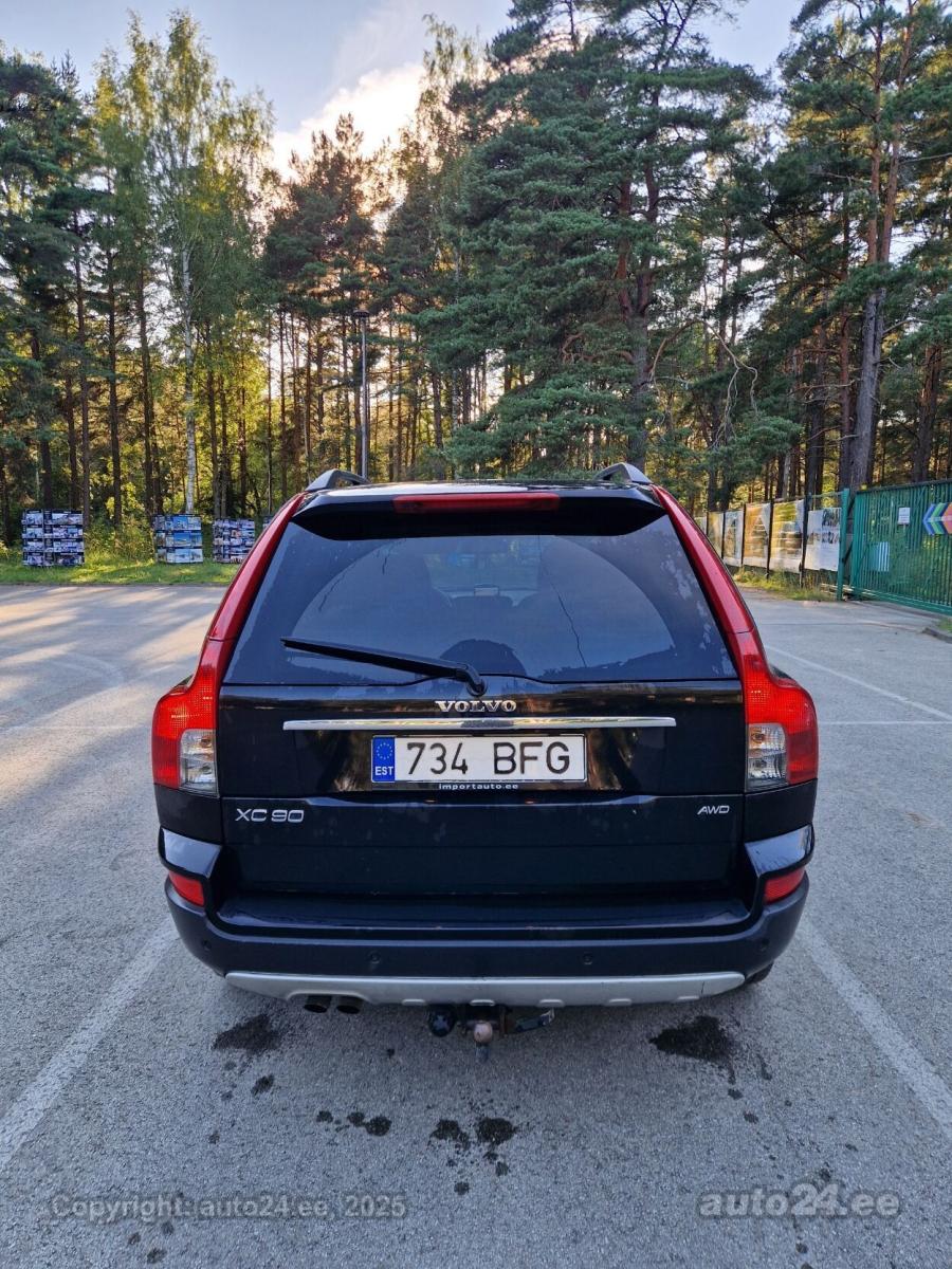 Melns Volvo XC90 2007 Tallina, ar dzinēja tilpumu 2.40 L un nobraukumu 430 tūkst. km par 6000 €, foto 6 vietnē AUTOMOTO.COM.LV