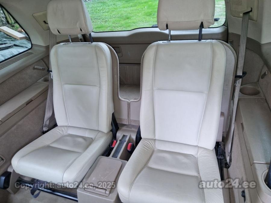 Melns Volvo XC90 2007 Tallina, ar dzinēja tilpumu 2.40 L un nobraukumu 430 tūkst. km par 6000 €, foto 23 vietnē AUTOMOTO.COM.LV