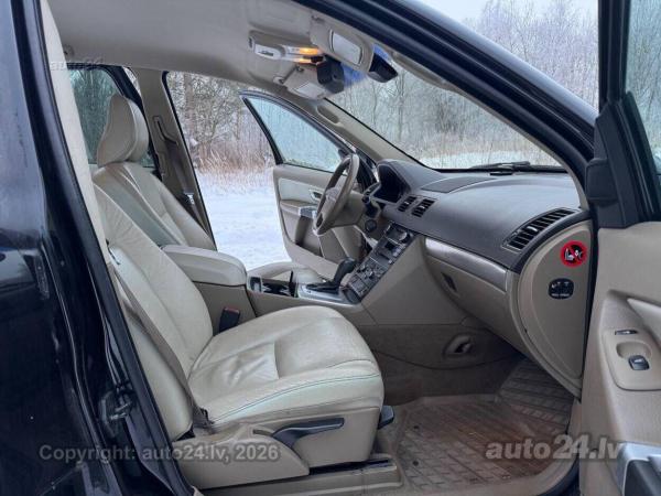 Черный Вольво ХС90 2007 в Таллин, объемом двигателя 3.20 л и пробегом 310 тыс. км за 2999 €, фото 11 на AUTOMOTO.COM.LV
