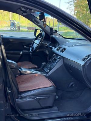 Melns Volvo XC90 2007 Tallina, ar dzinēja tilpumu 2.40 L un nobraukumu 335 tūkst. km par 5900 €, foto 10 vietnē AUTOMOTO.COM.LV