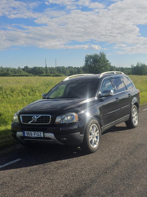 Black Volvo XC90 2007 in Narva, with an engine capacity of 0.00 L and mileage of 251 thousand km for 5200 €, photo 4 on AUTOMOTO.COM.LV