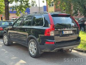 Black Volvo XC90 2008 in Limbazi, with an engine capacity of 2.40 L and mileage of 321 thousand km for 6700 €, photo 7 on AUTOMOTO.COM.LV