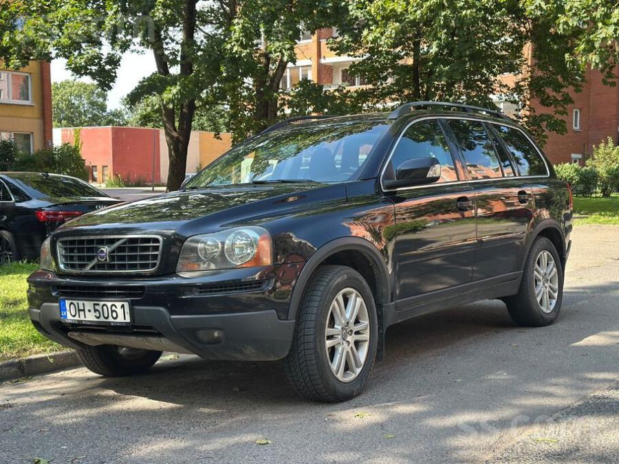 Black Volvo XC90 2008 in Limbazi, with an engine capacity of 2.40 L and mileage of 321 thousand km for 6700 €, photo 8 on AUTOMOTO.COM.LV
