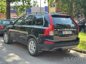 Black Volvo XC90 2008 in Limbazi, with an engine capacity of 2.40 L and mileage of 321 thousand km for 6700 €, photo 9 on AUTOMOTO.COM.LV